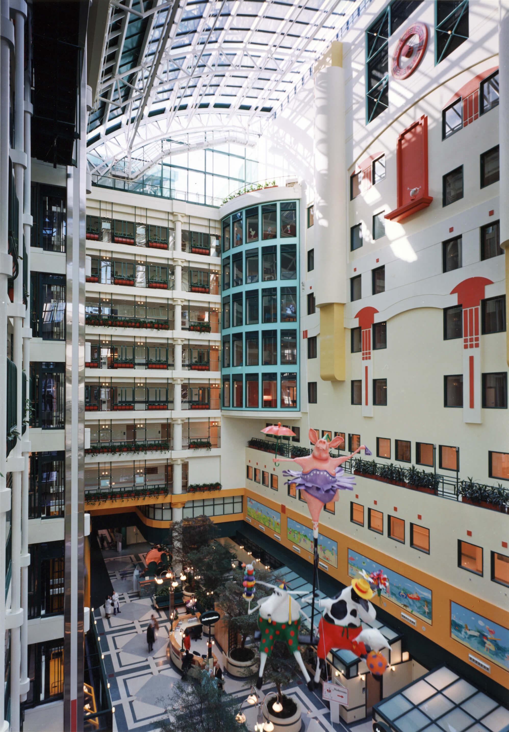 SickKids Slaight Family Atrium - Zeidler